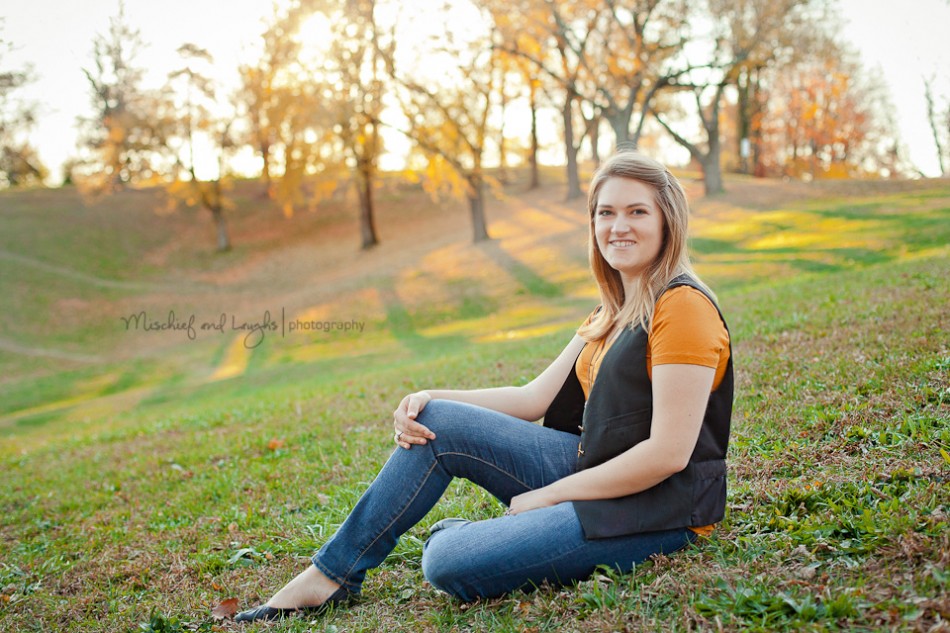 Yup, she's a Senior {Northern KY College Senior Photographer ...