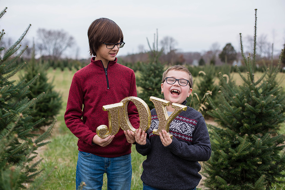 Tree Farm Mini Sessions - Mischief and Laughs Photography