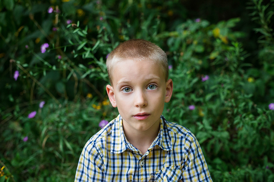 honest child pictures - Mischief and Laughs Photography