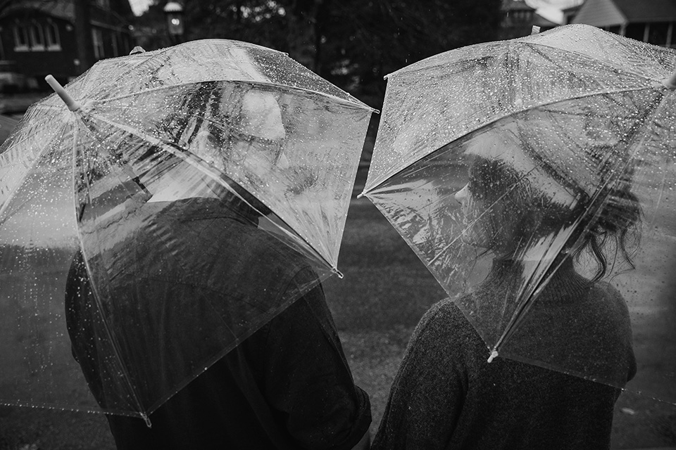 Umbrella portraits from Cincinnati rainy engagement session - Mischief ...